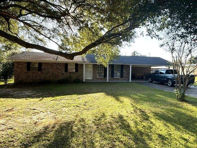 11 Kennon Ave, Laurel, MS 39443