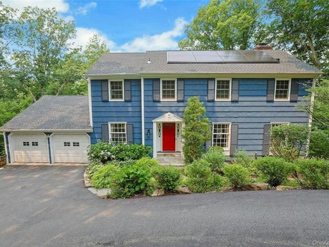 11 Kitchel Rd, Mount Kisco, NY 10549