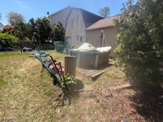 11 Knoll Rd
