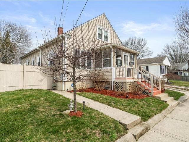 11 La Salle Drive