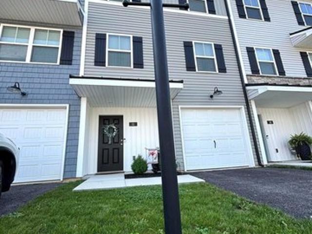 11 Landing Pl, York, PA 17408