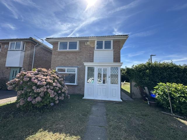 11 Landor Drive Loughor Swansea 4 bed detached house to rent £1,275 pcm £294 pw