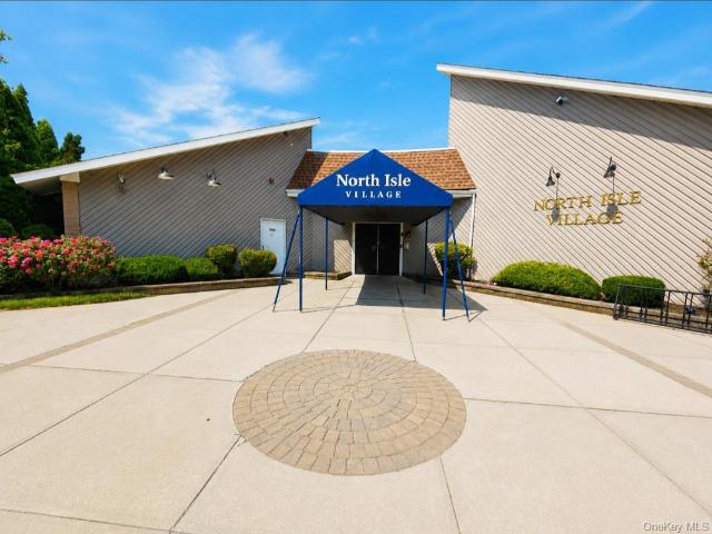 11 Laramie Court L11