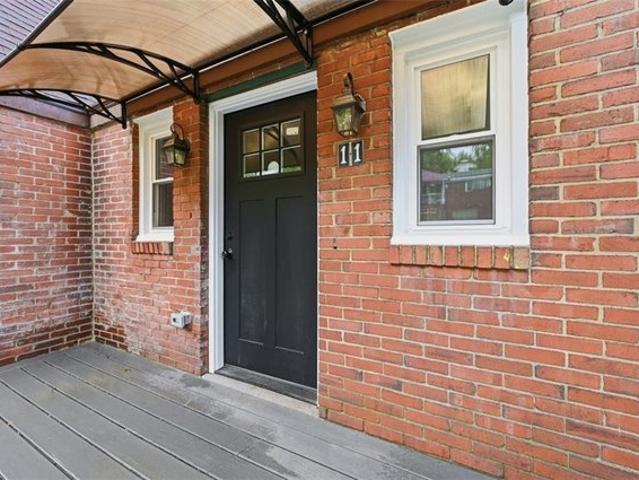 11 Lee Ave, Pittsburgh, PA 15221