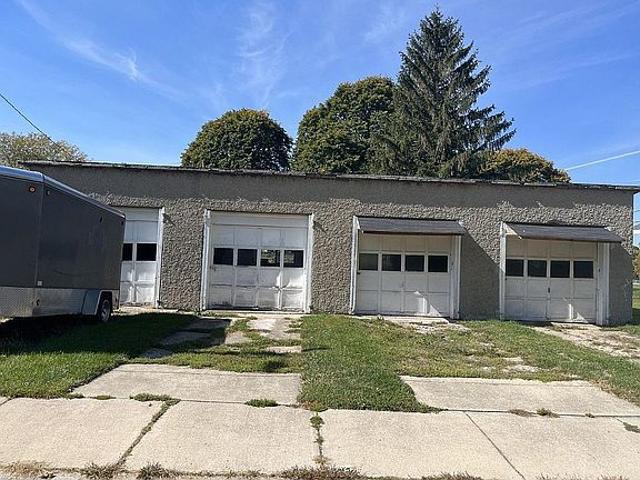 11 Lehigh Avenue