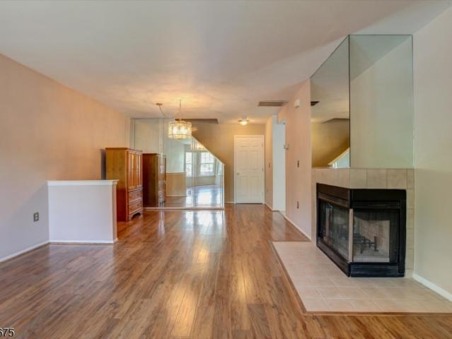 11 Letts Ct