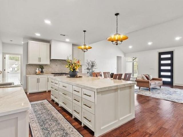 11 Lewis Ln, Texarkana, TX 75501