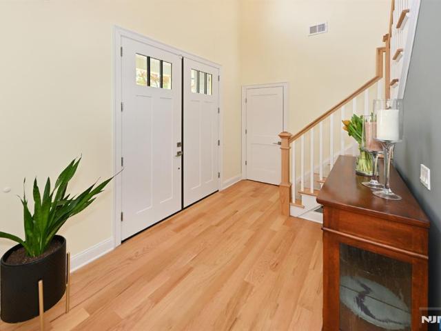 11 Lincoln Avenue