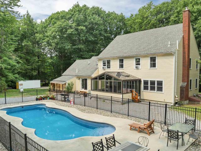 11 Longview Drive