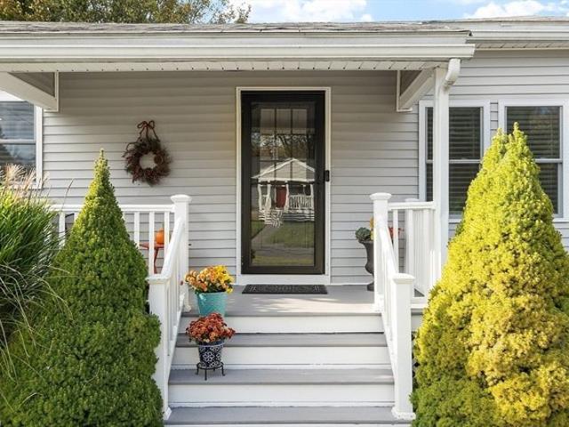 11 Lovell St, Westminster, MA 01473