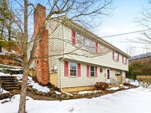11 Ludlow Ave, Wakefield, MA 01880 | MLS #73478 | Compass