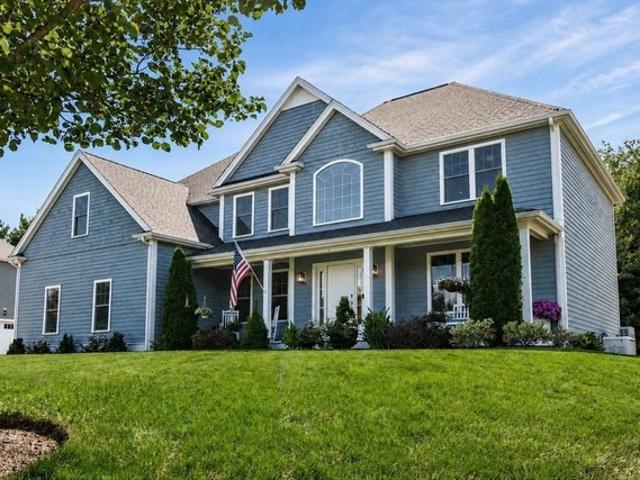 11 Lullaby Ln, Easton, MA 02356