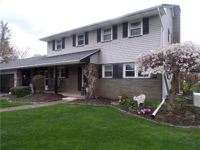 11 Lynnwood Drive