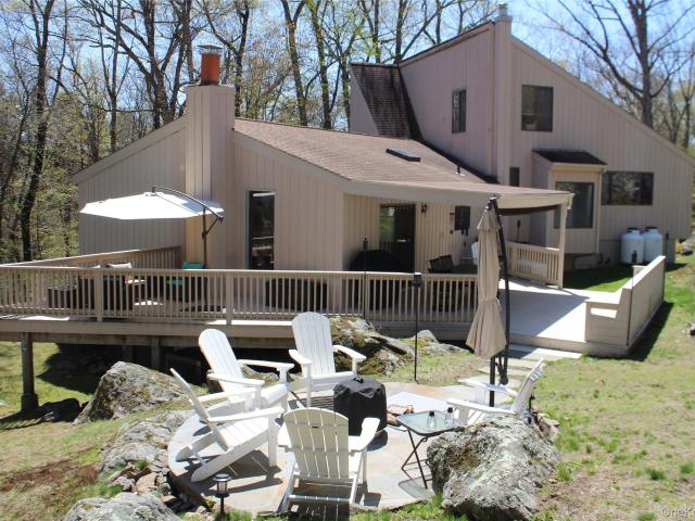 11 Manor Drive
