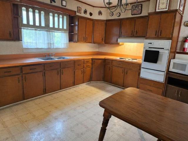 11 Martintown Road