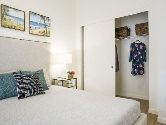 11 Marché Apartments Studio Apartment for Rent at 1115 Sw Market St, Portland, OR 97201 Downtown Portland