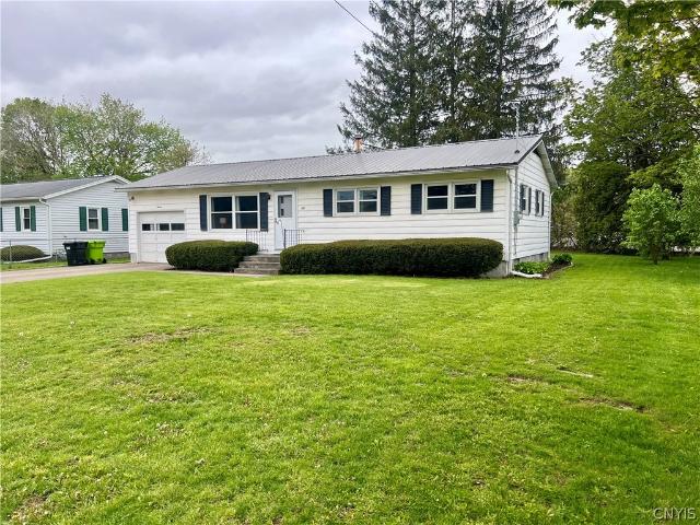 11 Meadow Drive