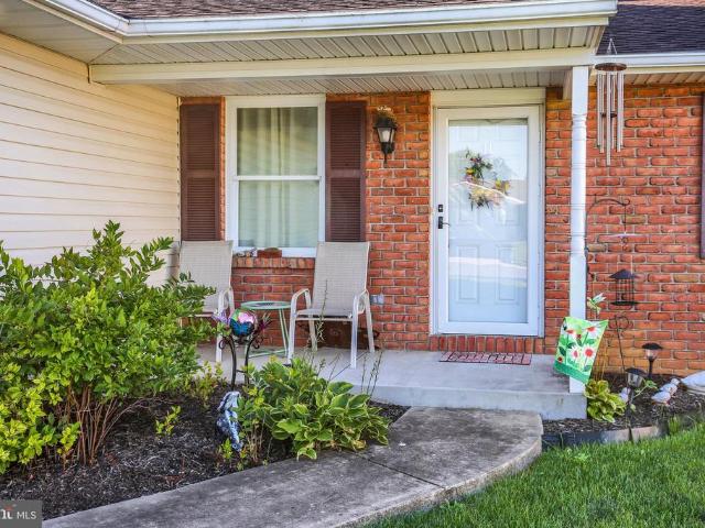 11 Meadow Drive