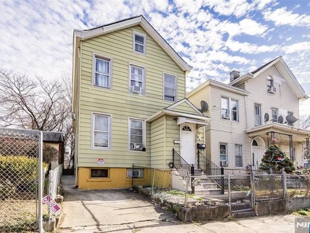 11 Mercer St, Paterson, NJ 07524