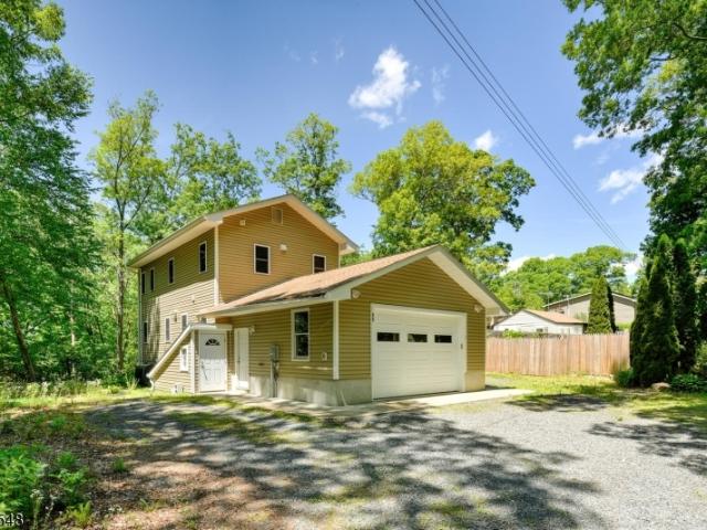 11 Mt Crest Rd