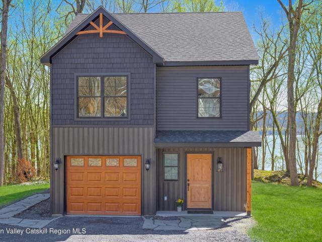 11 Mueller Rd, Saugerties, NY 12453 | MLS #20261 | Compass