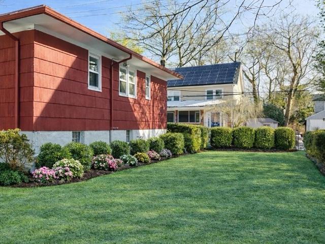 11 Muir Pl, New Rochelle, NY 10801 | MLS #953579 | Compass