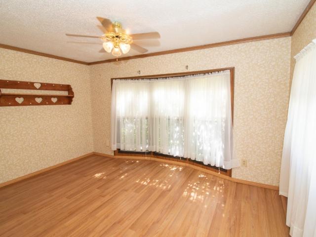 11 N Dewberry Lane