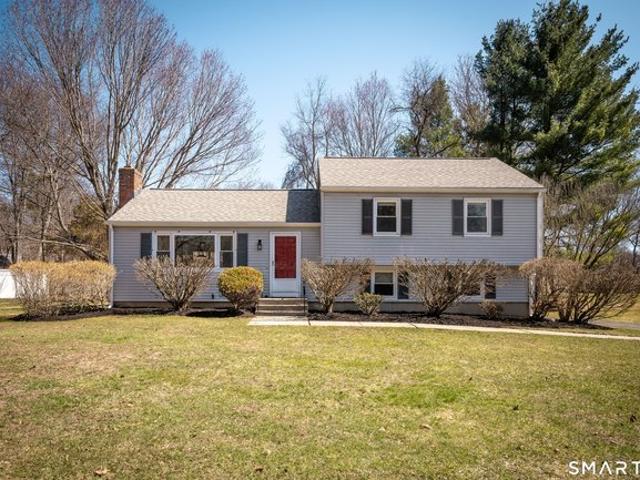 11 N Hearthstone Dr, Bethel, CT 06801