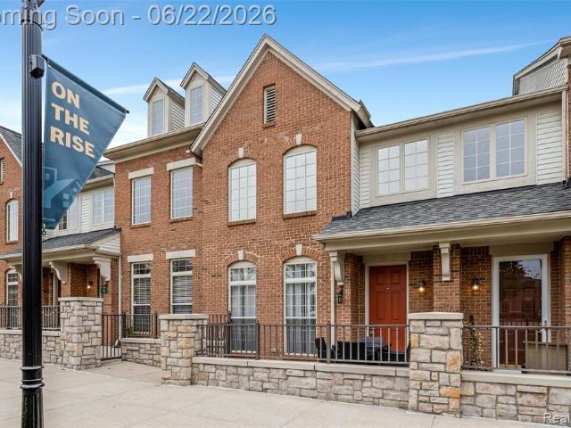 11 N Squirrel Road