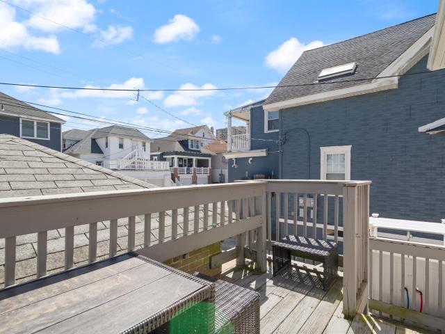 11 N Weymouth Ave