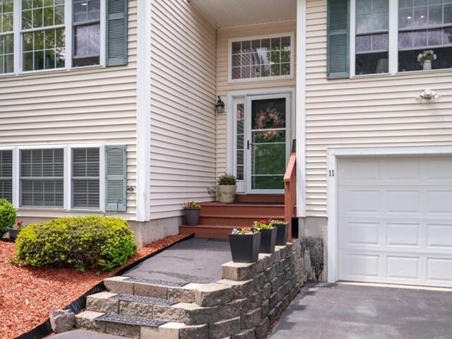 11 Nathaniel Dr Unit 11, Raymond, NH 03077