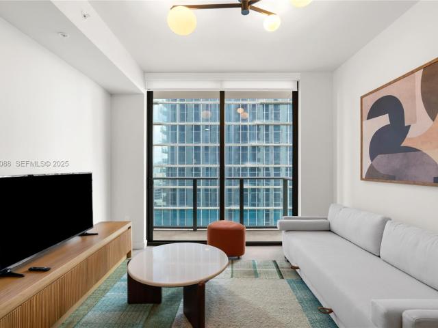 11 NE 6th St, Unit 2005, Miami, FL 33132 | MLS #A11932