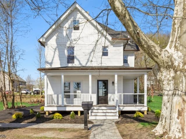 11 New St