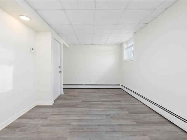 11 North Avenue 7