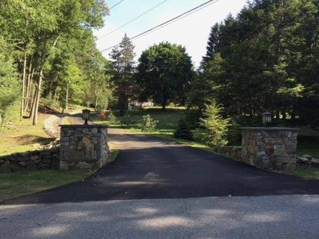 11 Old Greenville Road