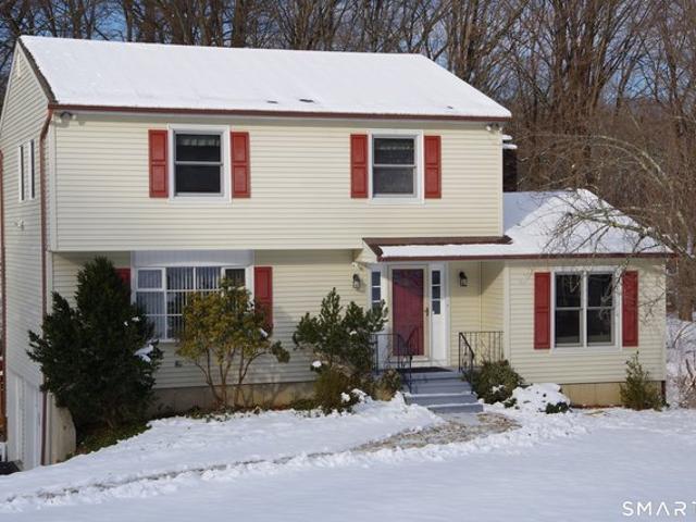 11 Olympic Dr, Danbury, CT 06810