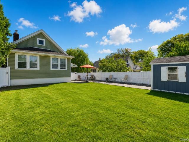 11 Osborn Avenue