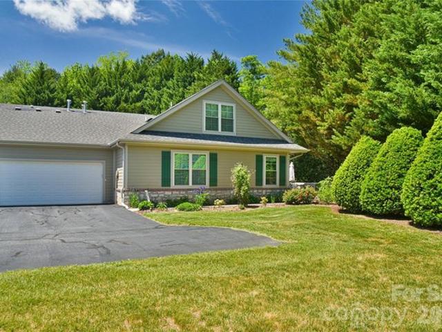 11 Outlook Cir, Swannanoa, NC 28778