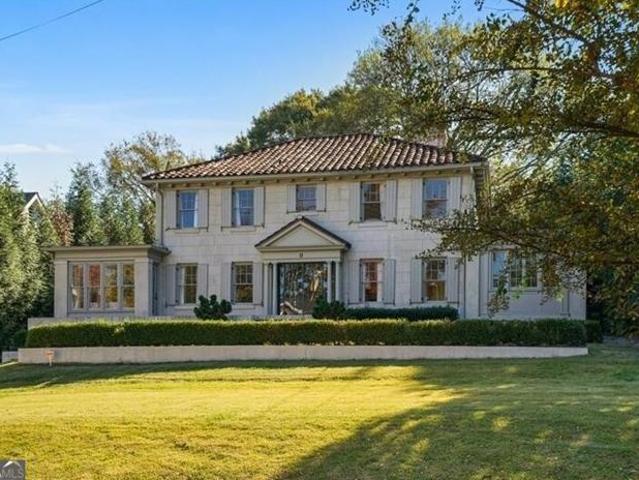 11 Palisades Rd NE, Atlanta, GA 30309