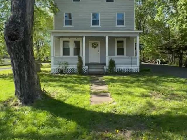 11 Parkis Street