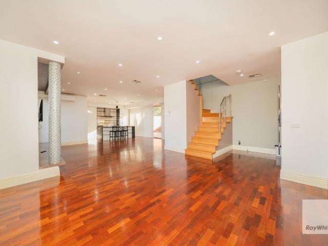 11 Peace Street