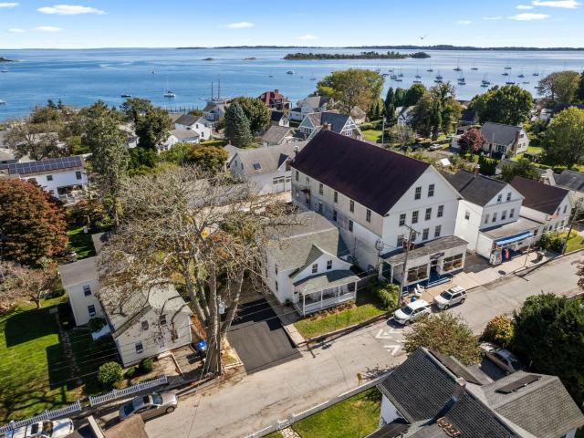 11 Pearl Street, Groton, US, CT
