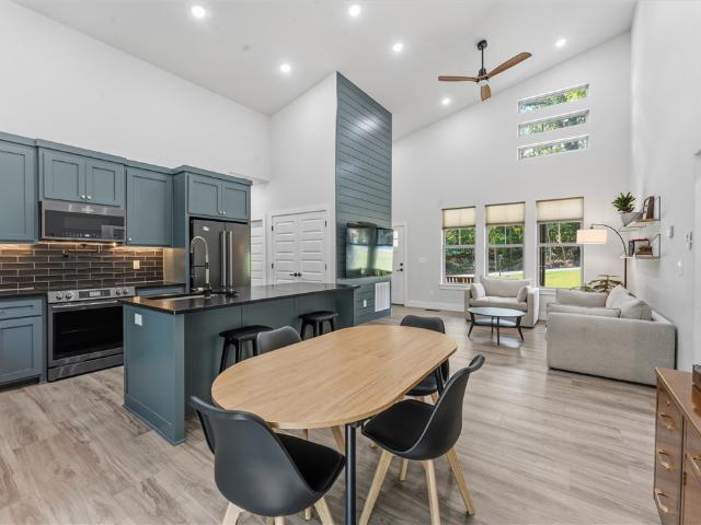 11 Peebles Circle