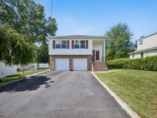 11 Pine Blvd, Hanover Twp, NJ 07927