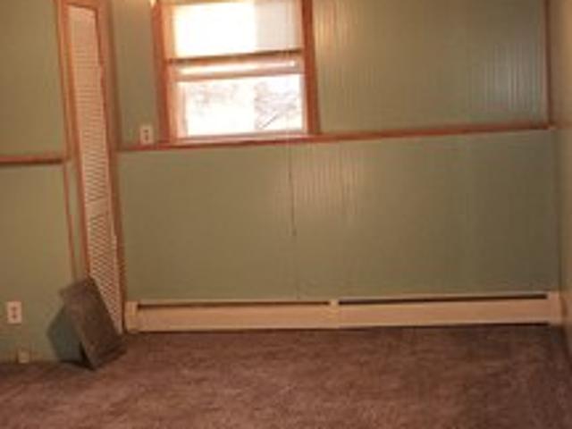 11 Pinecrest Dr, Plainfield, CT 06239