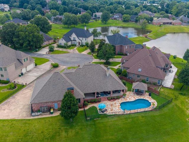 11 Pinnacle View Cove