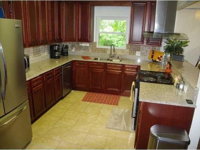 11 Poquito Rd, Shalimar, FL 32579