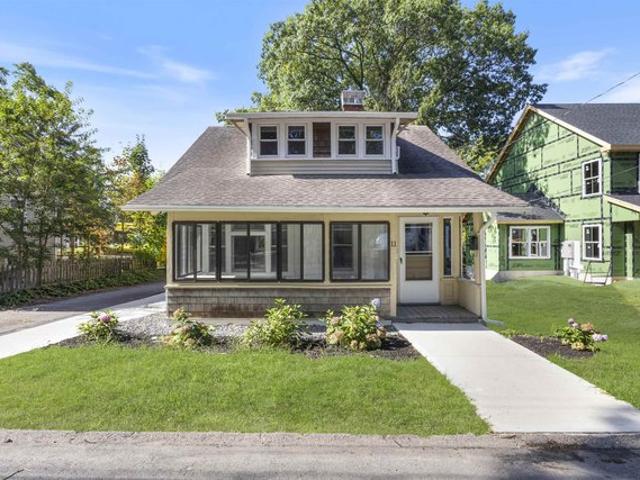 11 Prospect St, Exeter, NH 03833