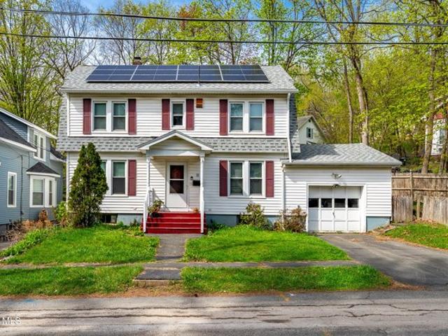 11 Putnam St, Troy, NY 12180