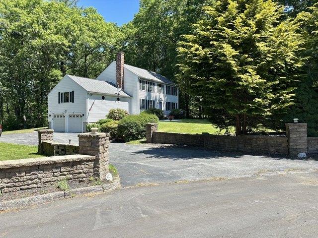 11 Quail Run Rd, Bellingham, MA 02019
